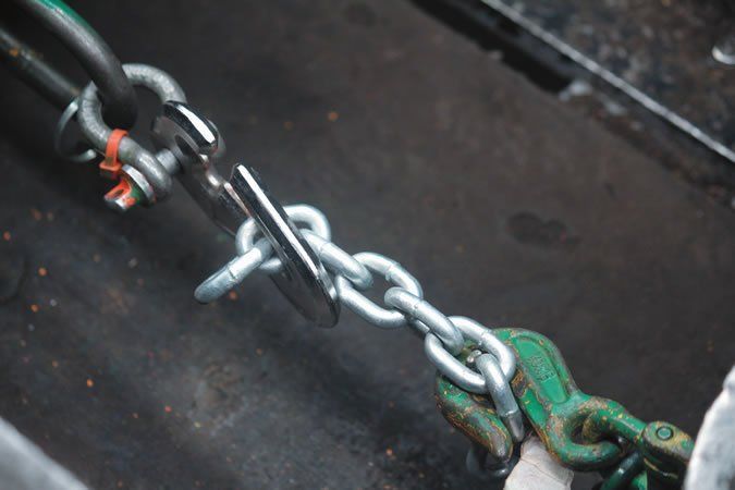 Testing the Effects of Chain Hooks - Practical Sailor