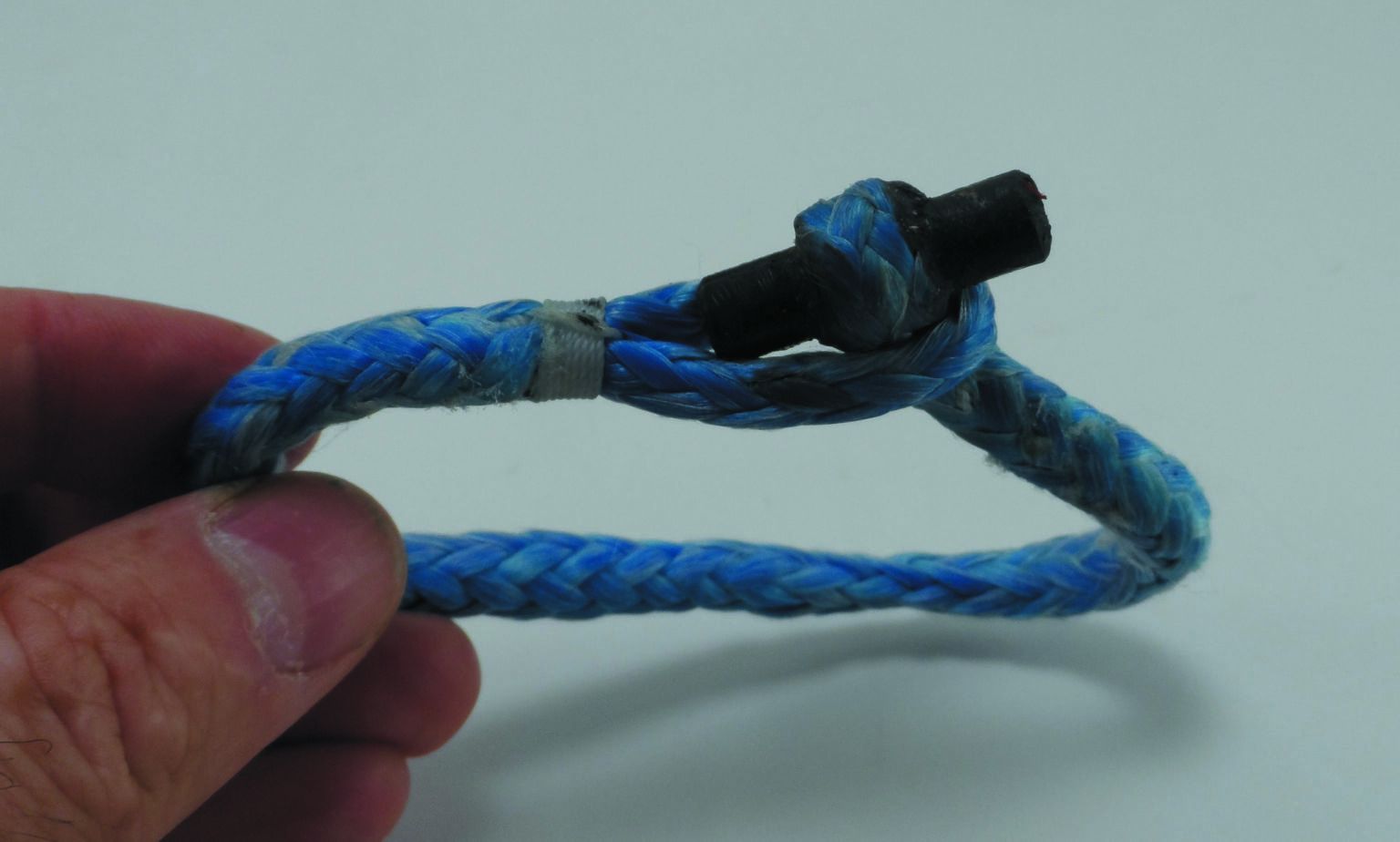 Testing the DIY Dog Bone Shackle - Practical Sailor