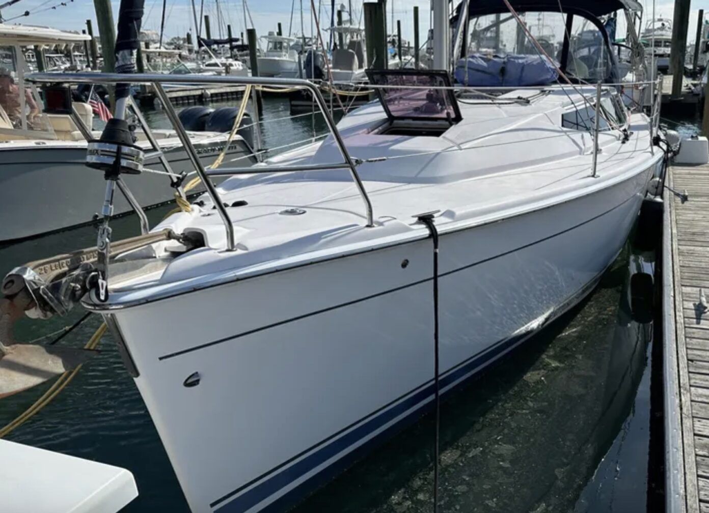 Hunter 33 (Hunter E33) Used Boat Review - Practical Sailor