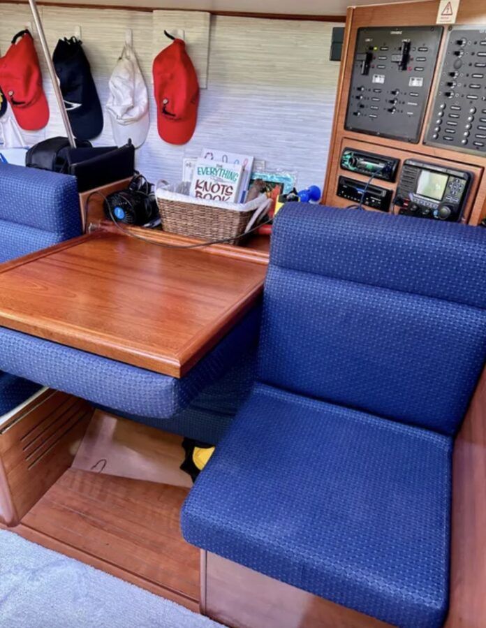 Hunter 33 (Hunter E33) Used Boat Review - Practical Sailor